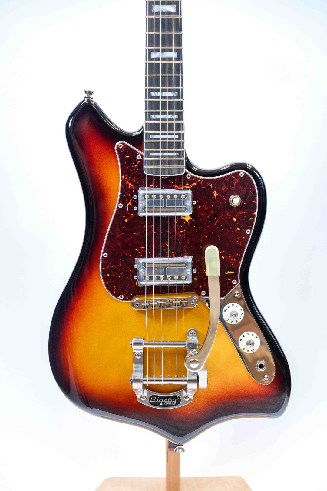 Fender Parallel Universe VII Maverick Dorado Sunburst - Shop Now ...