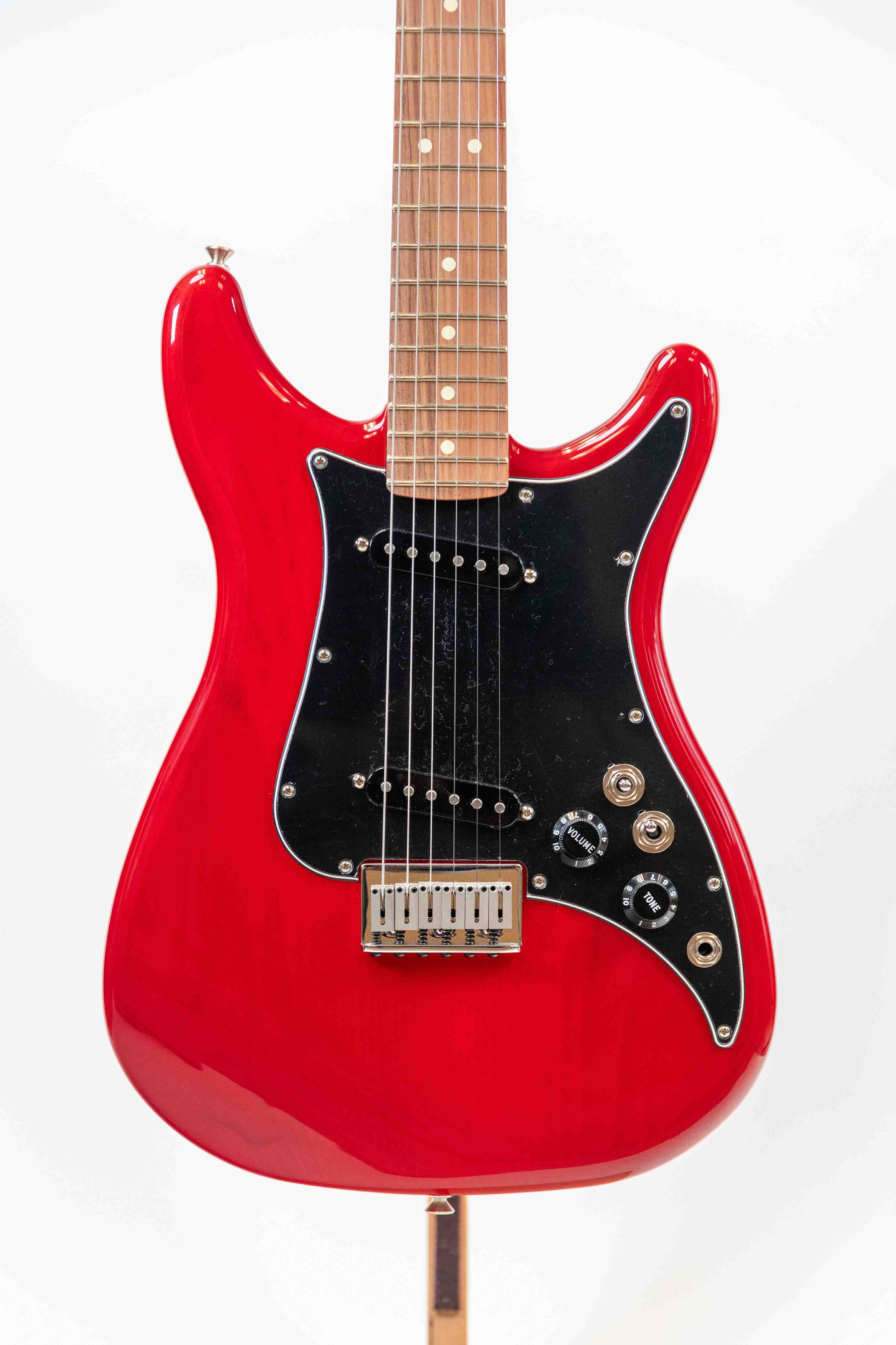Fender Player Lead II Crimson Red Transparent - Shop Now – Petrs Violin ...